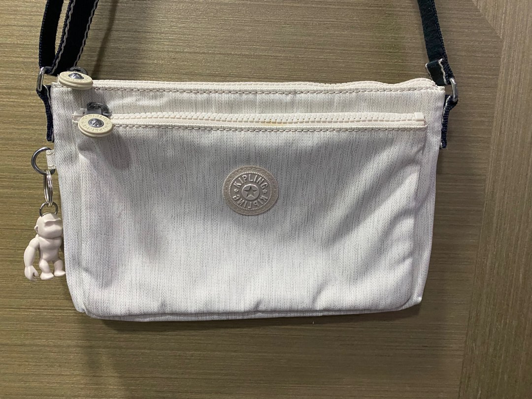 Kipling Bag, 女裝, 手袋及銀包, 多用途袋 - Carousell
