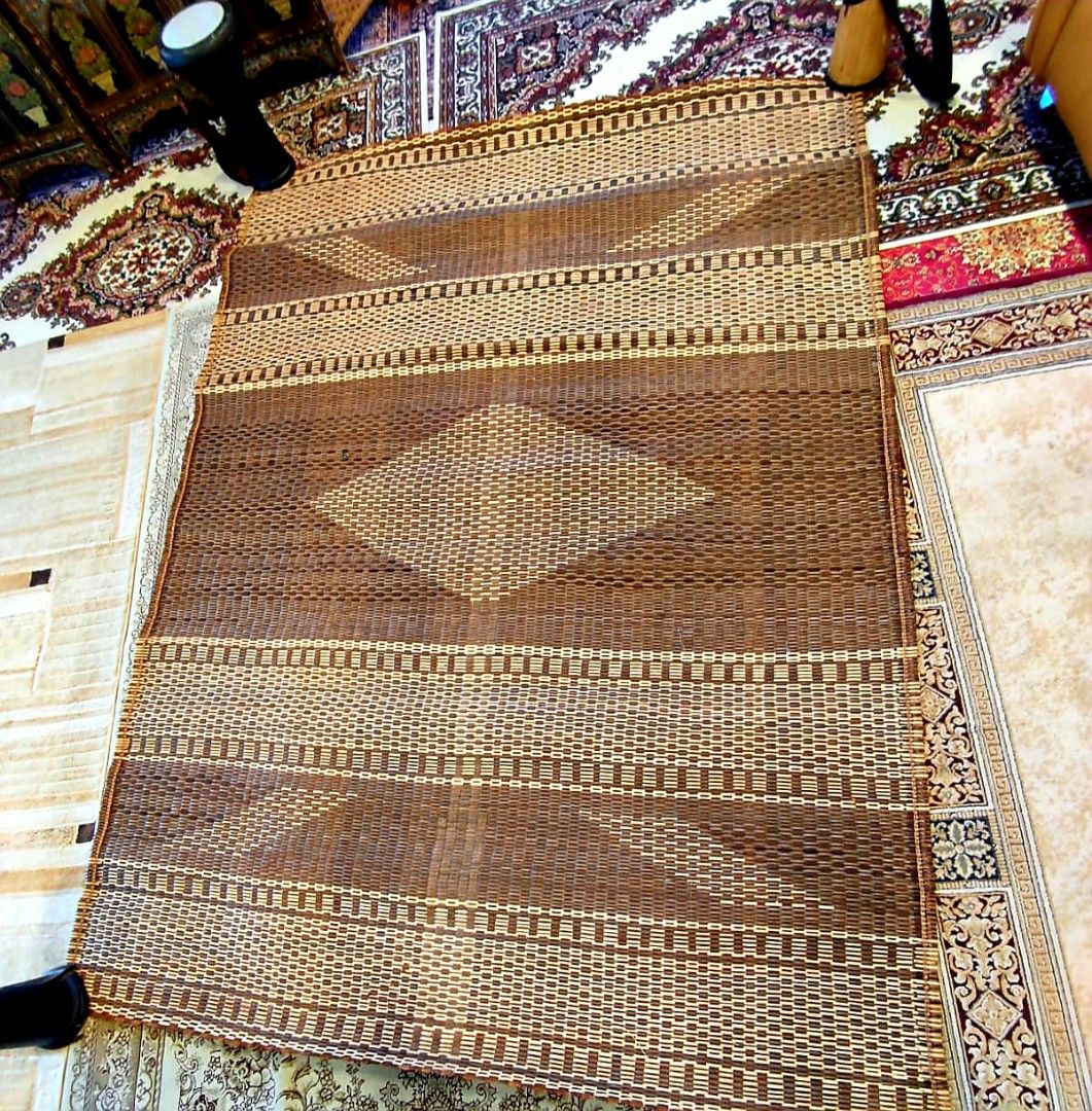 Large Thick Rattan Floor Mat Rug, Furniture & Home Living, Home Decor ...