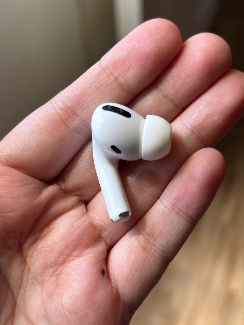 Left bud Airpods Pro FIXED PRICE, Audio, Earphones on Carousell