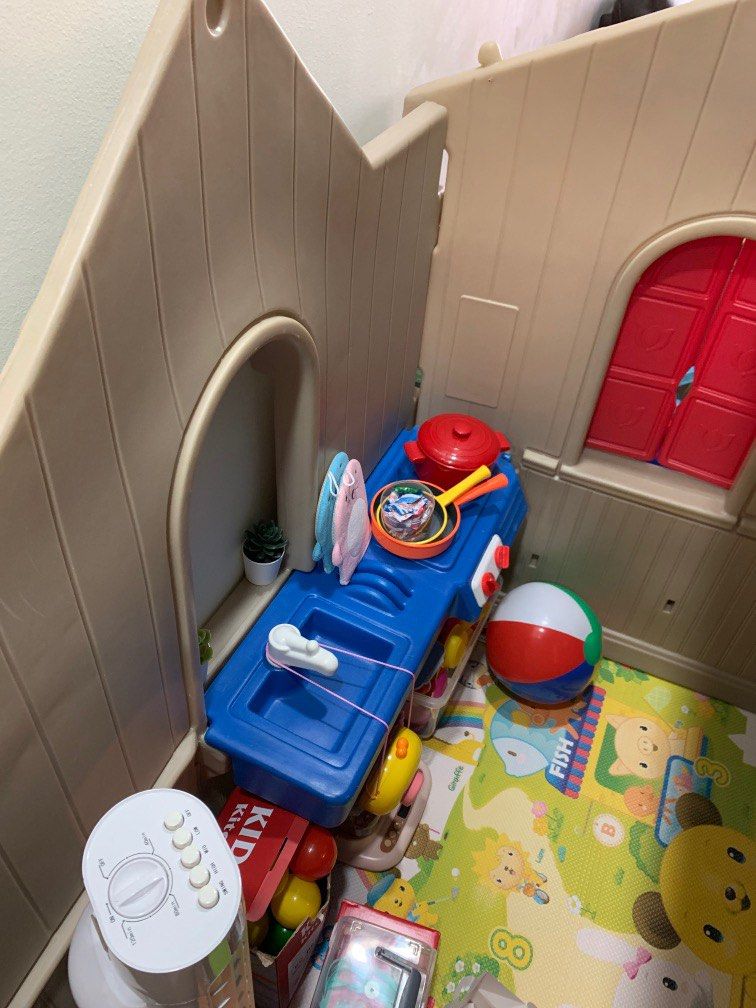 Little Tikes/Step2 Playhouse, Babies & Kids, Baby Nursery & Kids ...