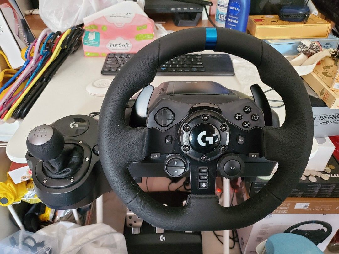 Logitech G923 driving simulation weel and padels (comes with shifter ...