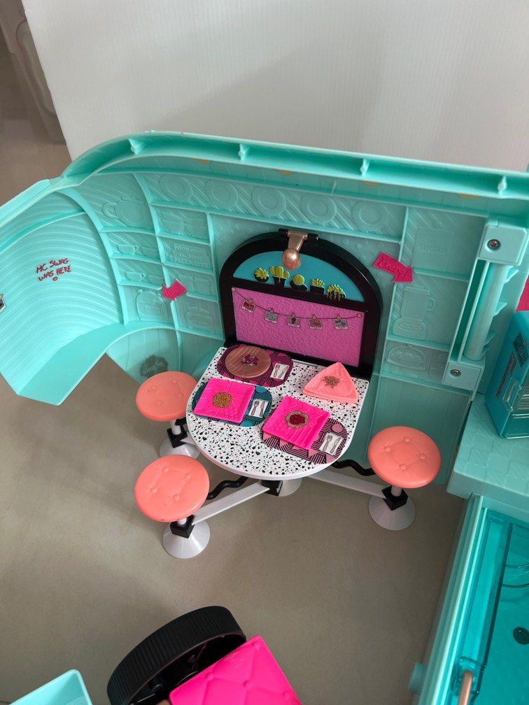 L.O.L. Surprise! Glamper Fashion Camper Van lol, Hobbies & Toys, Toys ...