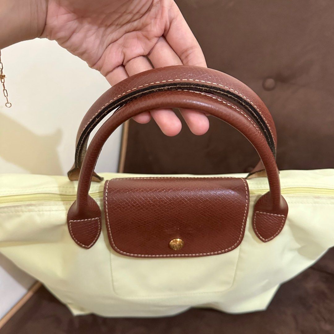 Longchamp le pliage large short handle, Luxury, Bags & Wallets on Carousell