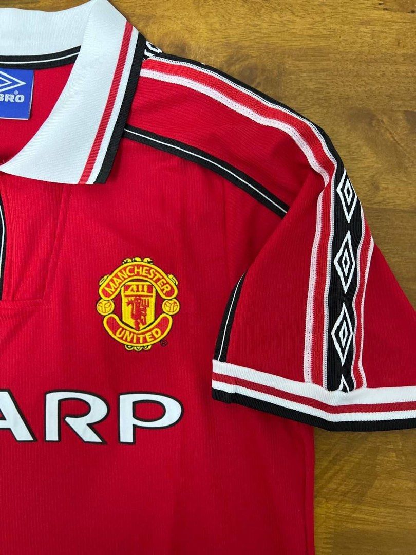 Manchester United Home 1998 Retro, Men's Fashion, Activewear on Carousell