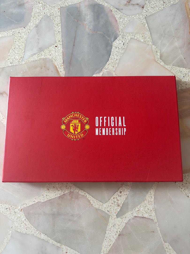 Manchester United Official Membership Season 2021/2022 memorabilia ...
