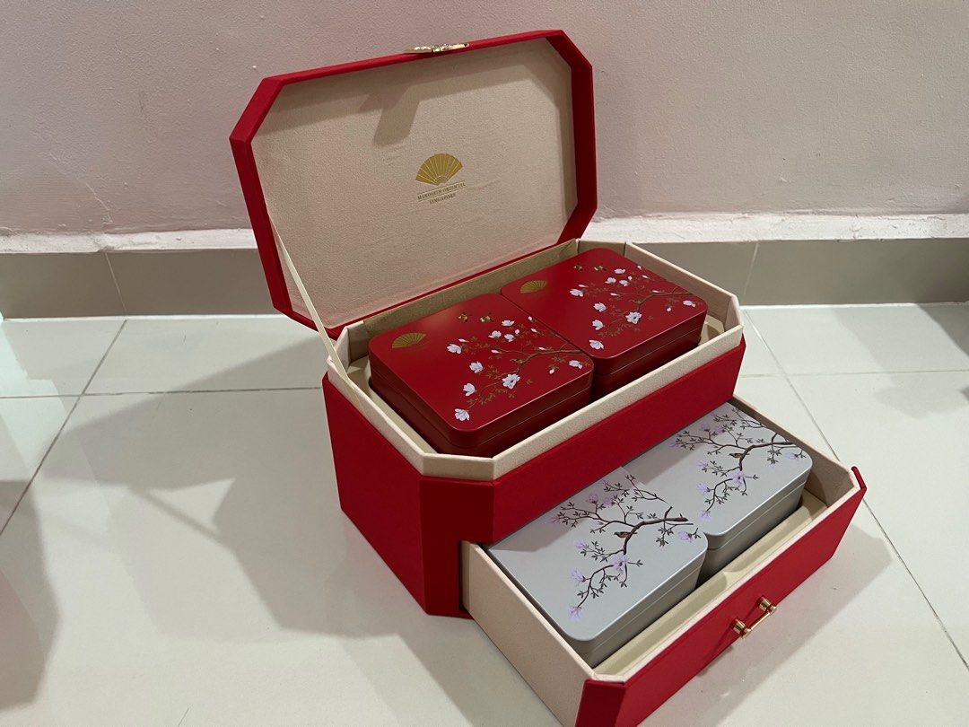 Mandarin Oriental Mooncake Box 2023, Furniture & Home Living, Home ...