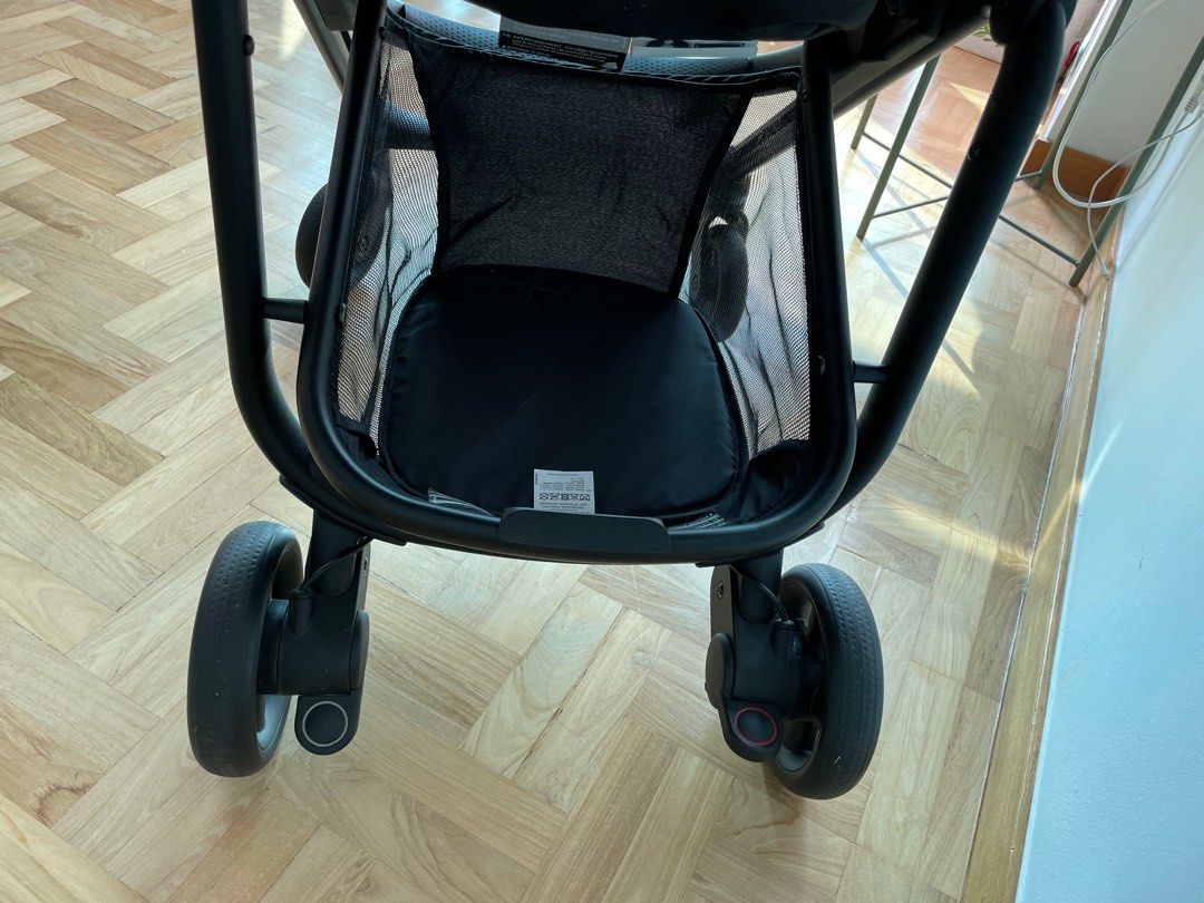 Maxi Cosi Lila SP Baby Stroller Pram, Babies & Kids, Going Out ...