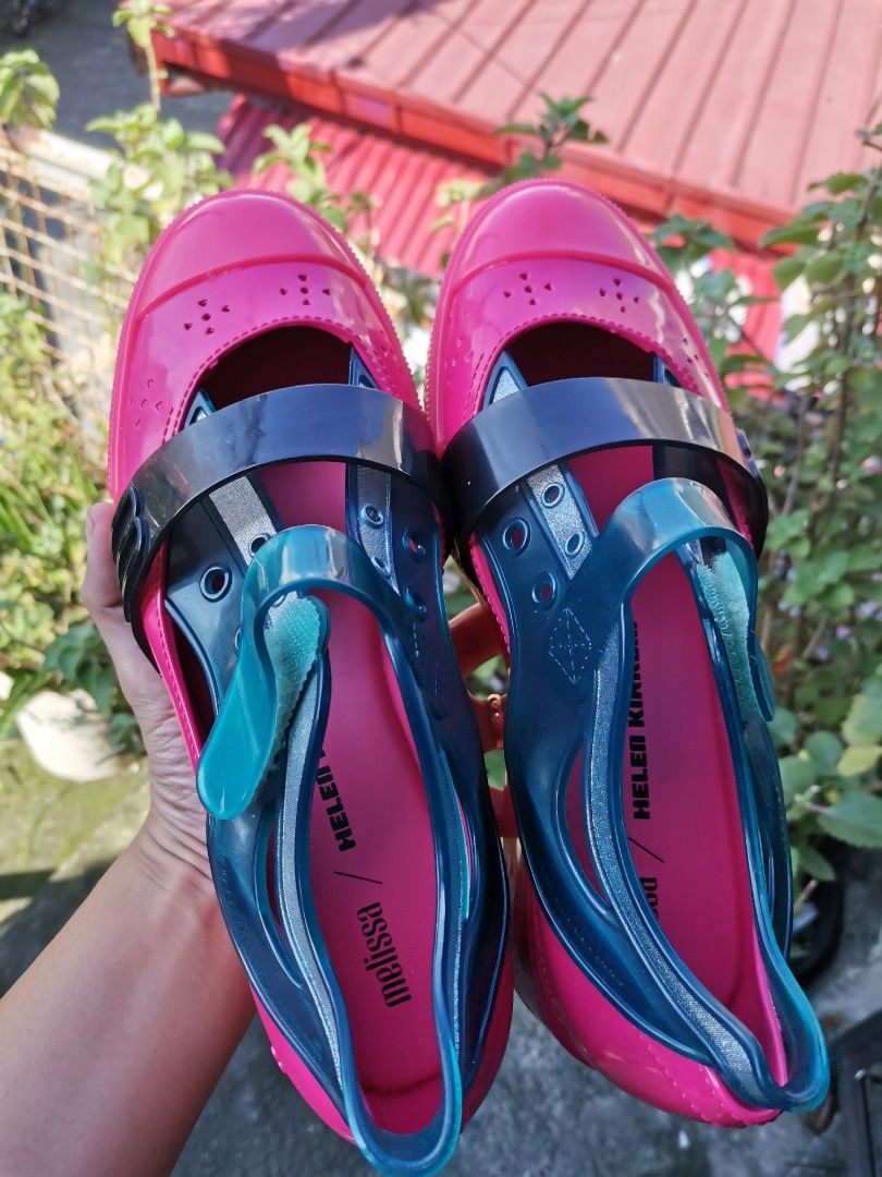 Melissa Helen Kirkum, Women's Fashion, Footwear, Sneakers on Carousell