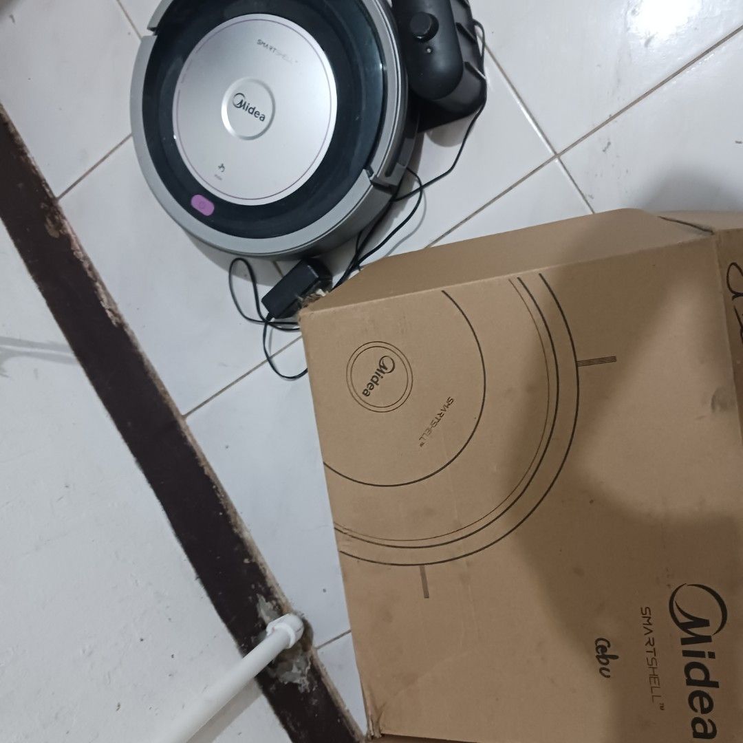 Midea Smartshell Robot Vacuum Cleaner MRO2-Gray, Furniture & Home ...