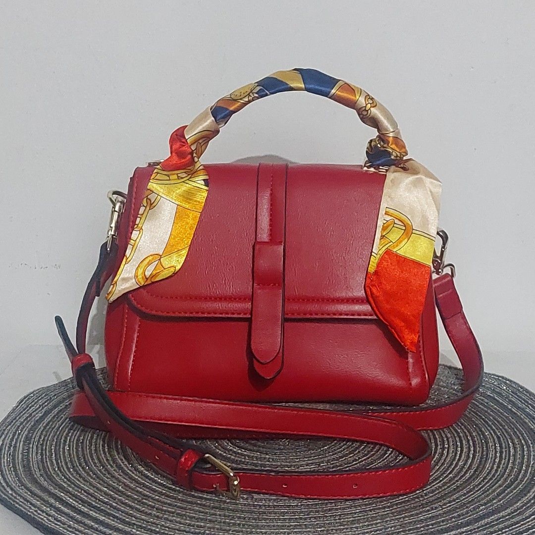 Moncross Switzerland Sling Bag, Women's Fashion, Bags & Wallets, Cross-body Bags on Carousell