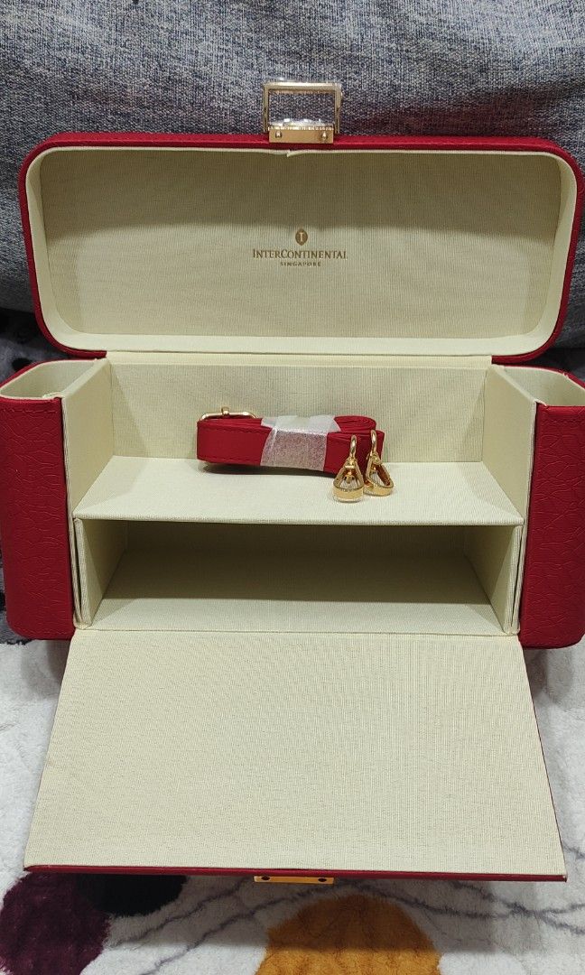 Mooncake jewelry box, Women's Fashion, Jewelry & Organisers, Accessory ...