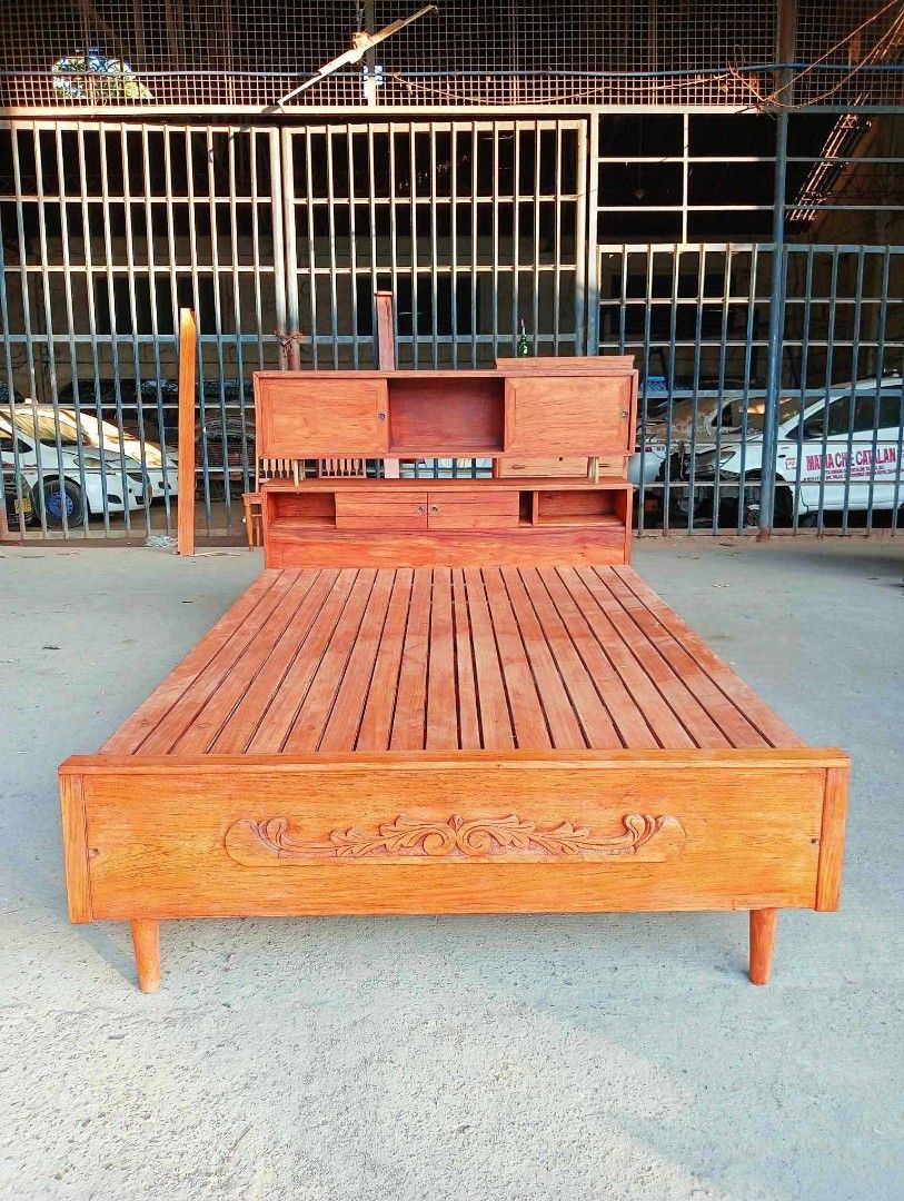 old bed, Hobbies & Toys, Memorabilia & Collectibles, Vintage ...