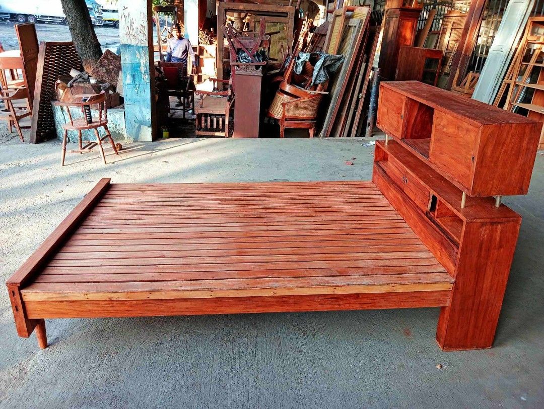 old bed, Hobbies & Toys, Memorabilia & Collectibles, Vintage ...