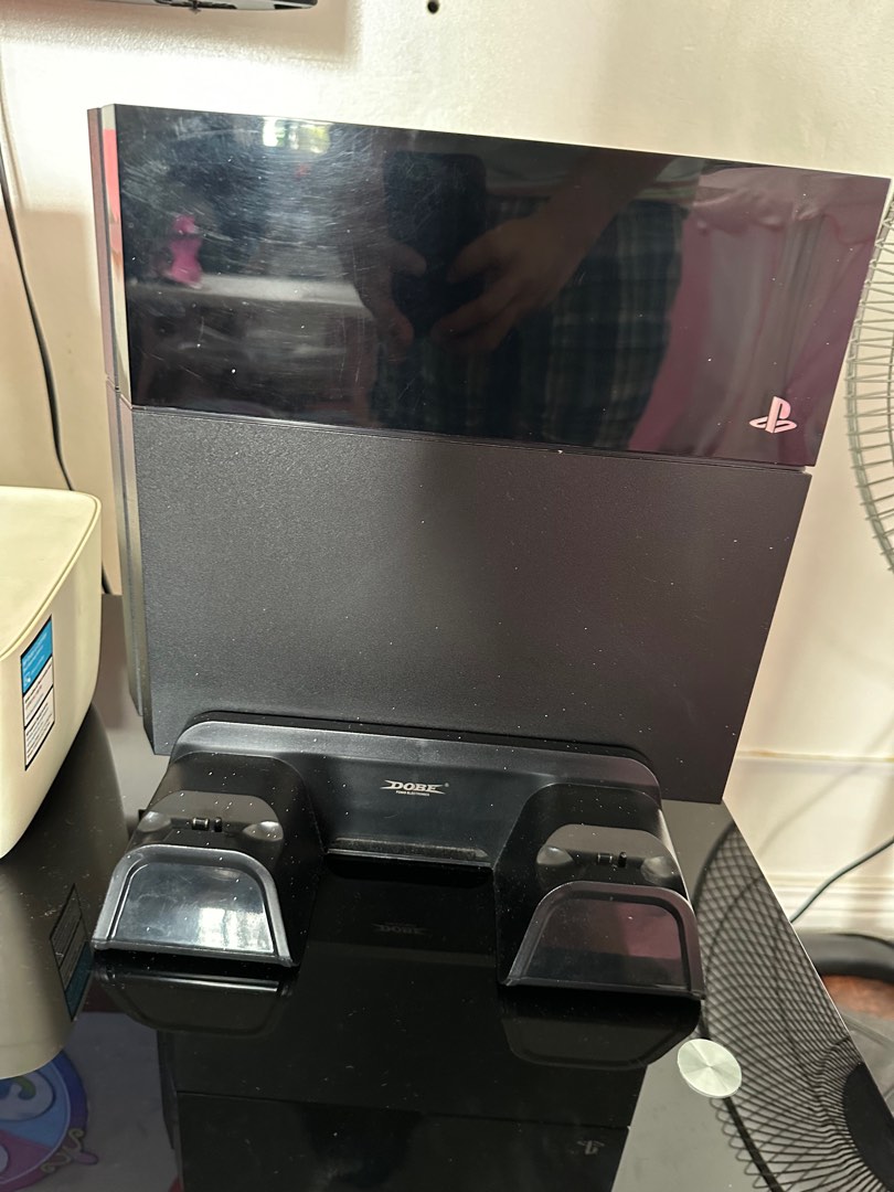 Old Ps4 unit. (As is, where is), Video Gaming, Video Game Consoles ...