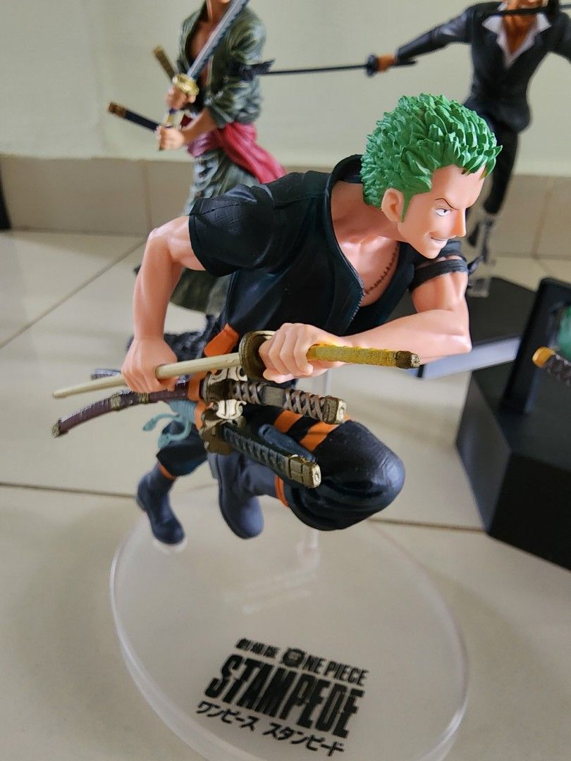 One piece Zoro ( set ), Hobbies & Toys, Toys & Games on Carousell
