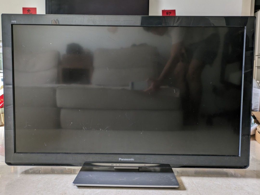 Panasonic 42" LCD TV, TV & Home Appliances, TV & Entertainment, TV on ...