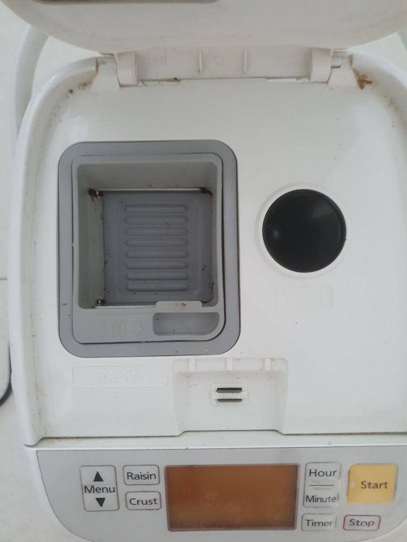 Panasonic Baker, TV & Home Appliances, Kitchen Appliances, Breadmakers on Carousell