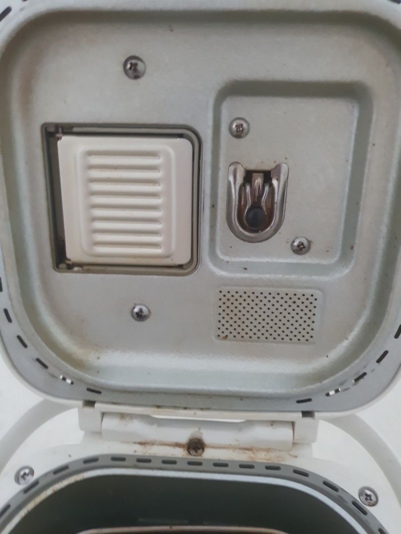 Panasonic Baker, TV & Home Appliances, Kitchen Appliances, Breadmakers on Carousell