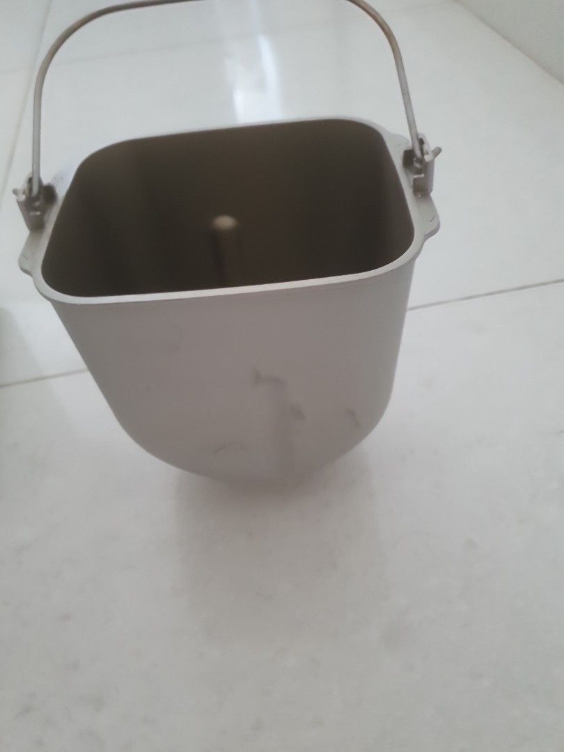 Panasonic Baker, TV & Home Appliances, Kitchen Appliances, Breadmakers on Carousell