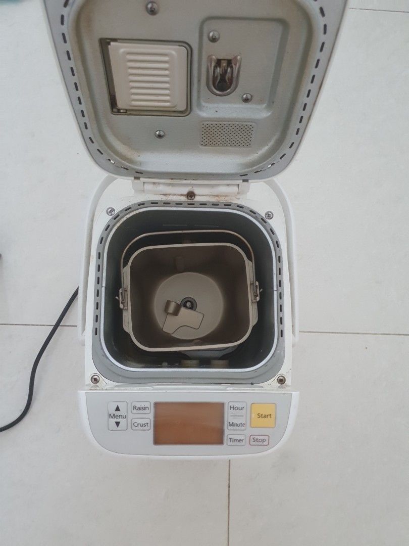 Panasonic Baker, TV & Home Appliances, Kitchen Appliances, Breadmakers on Carousell