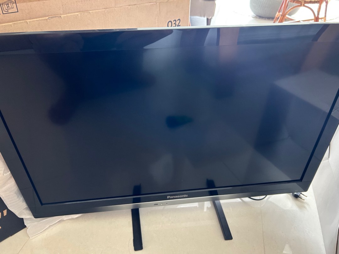 Panasonic Viera 32 inch TV, TV & Home Appliances, TV & Entertainment ...
