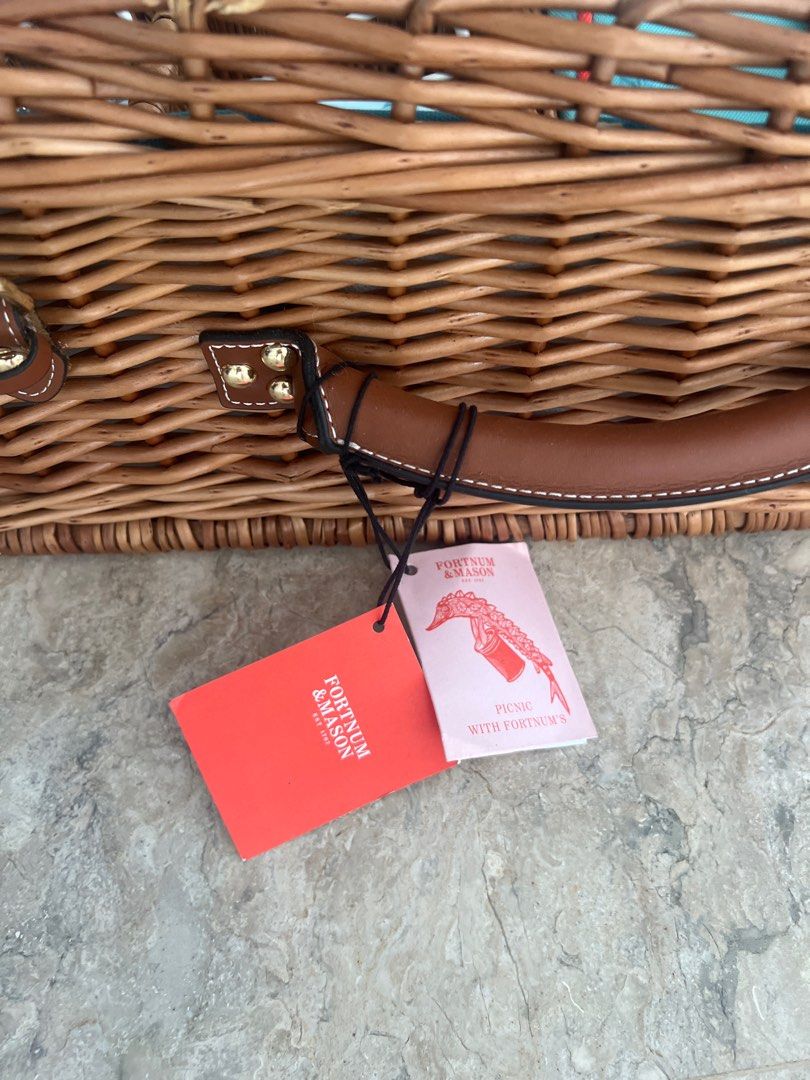Premium picnic set Fortum & Mason, Furniture & Home Living, Kitchenware ...