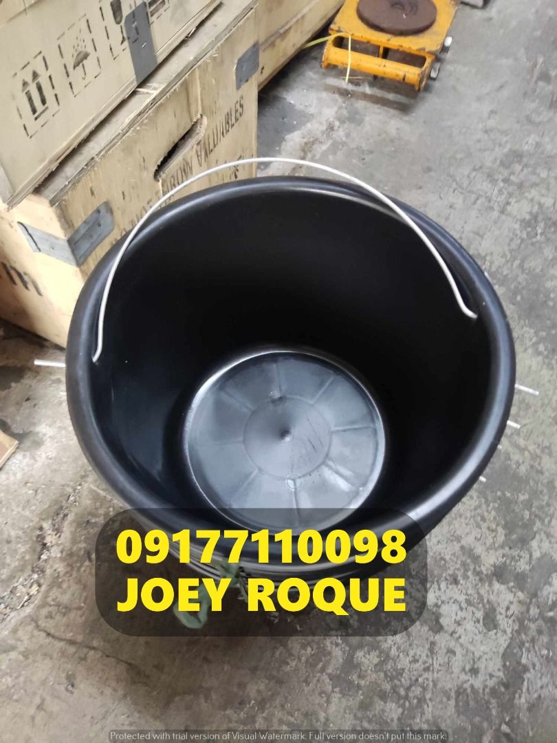pvc cement pail, Commercial & Industrial, Construction Tools ...