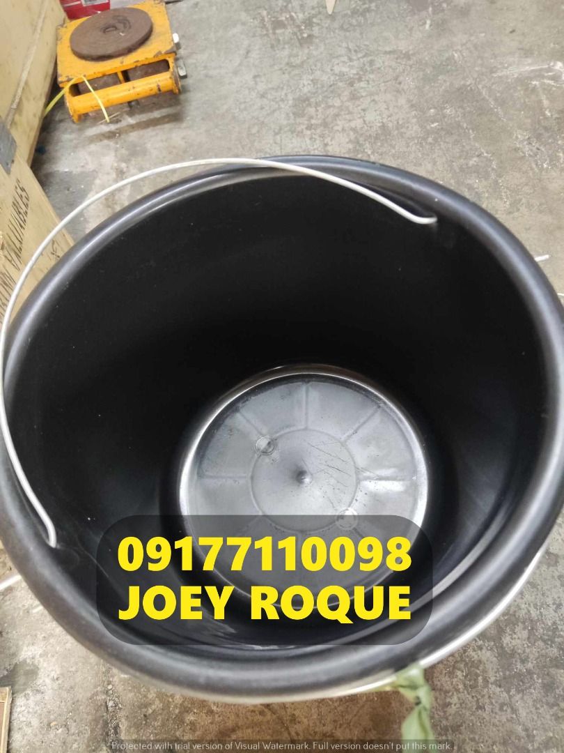 pvc cement pail, Commercial & Industrial, Construction Tools ...
