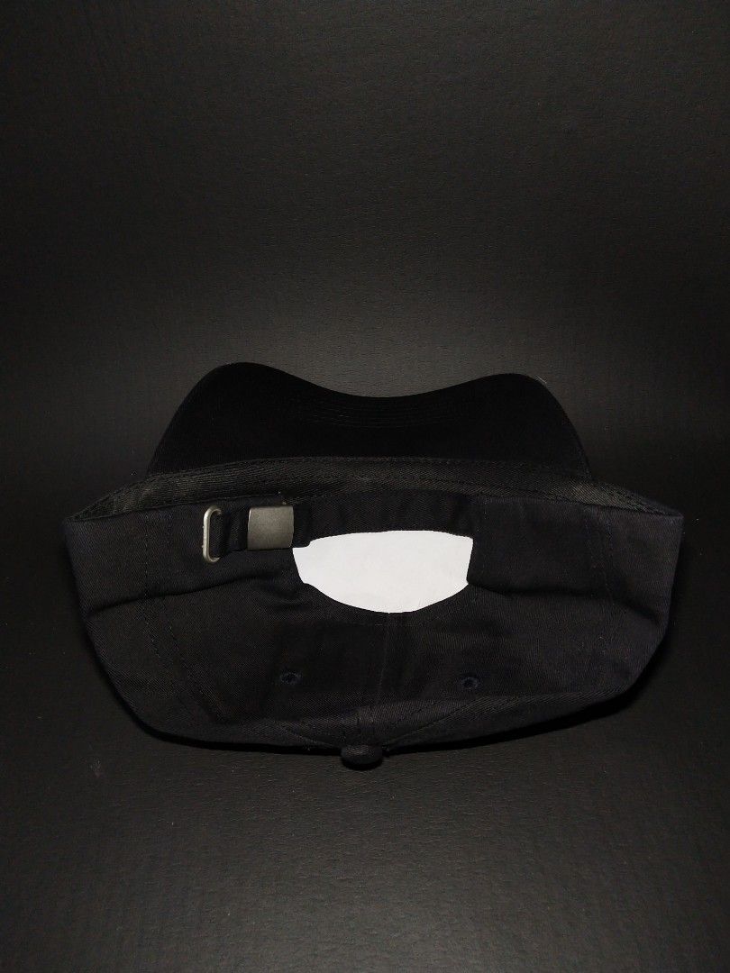 Random cap, Men's Fashion, Watches & Accessories, Caps & Hats on Carousell