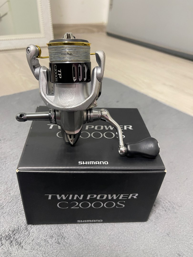 shimano twin power 2000s, Sports Equipment, Fishing on Carousell