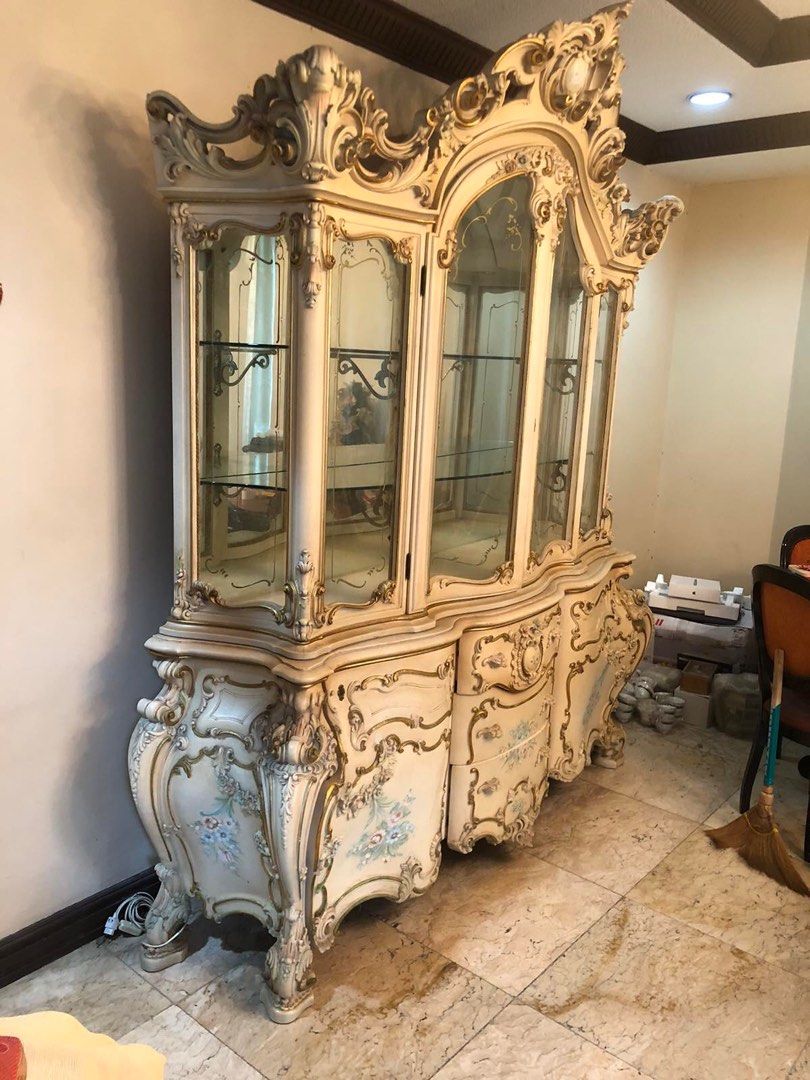 Silik 10-Seater Dining Set and Display Cabinet Luxurious Classic ...