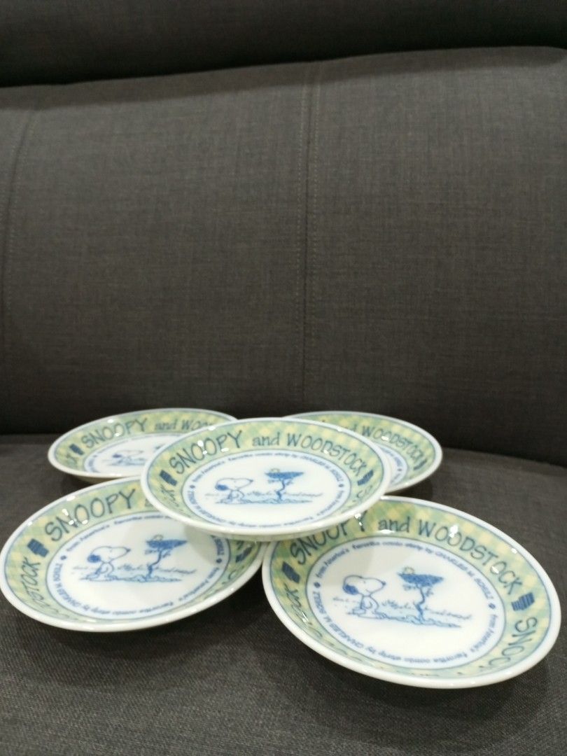 Snoopy Serving Plates Set of 5, Furniture & Home Living, Kitchenware ...