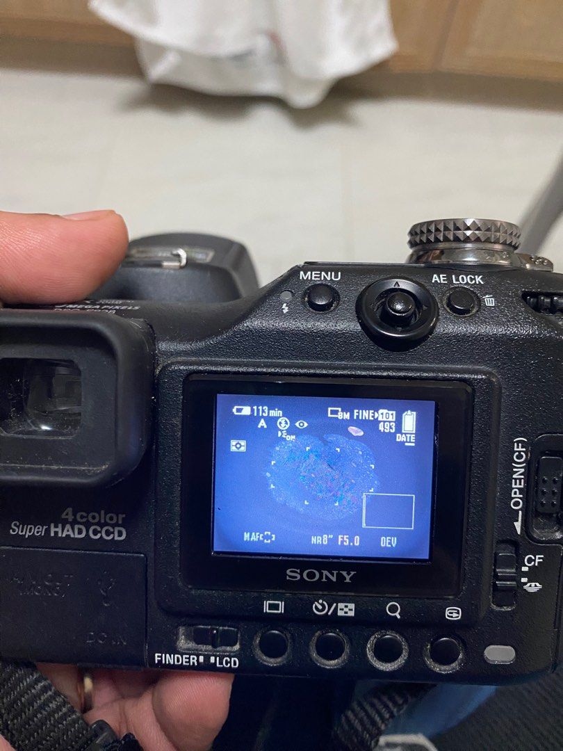 Sony cybershot dslr, Photography, Cameras on Carousell