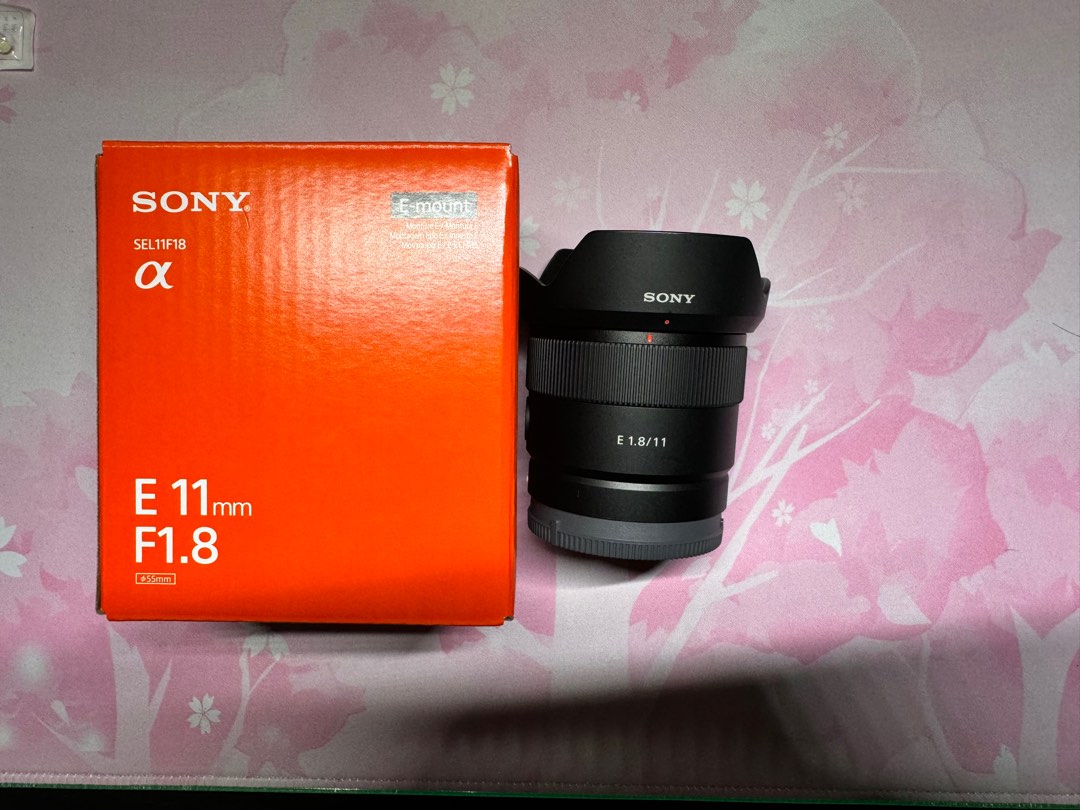 Sony E-mount 11mm F1.8 SEL11F18, Photography, Lens & Kits on Carousell