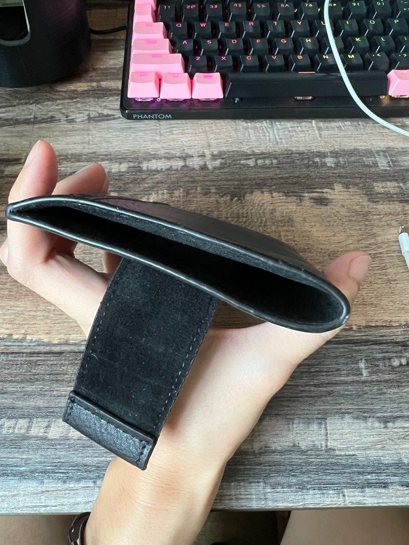 Stackers Passport Sleeve, Men's Fashion, Watches & Accessories, Wallets ...