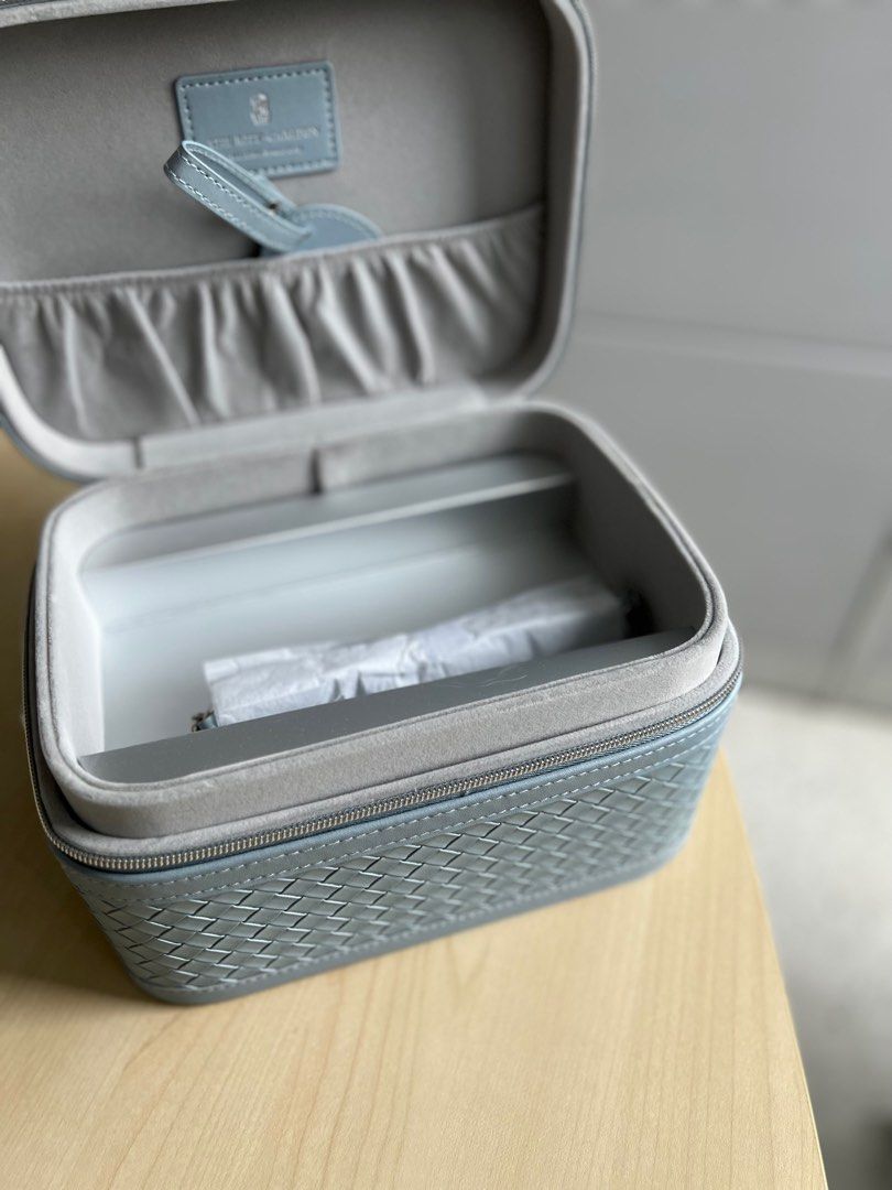 Summer Pavilion Ritz Carlton Mooncake Bag 2023, Women's Fashion, Bags ...