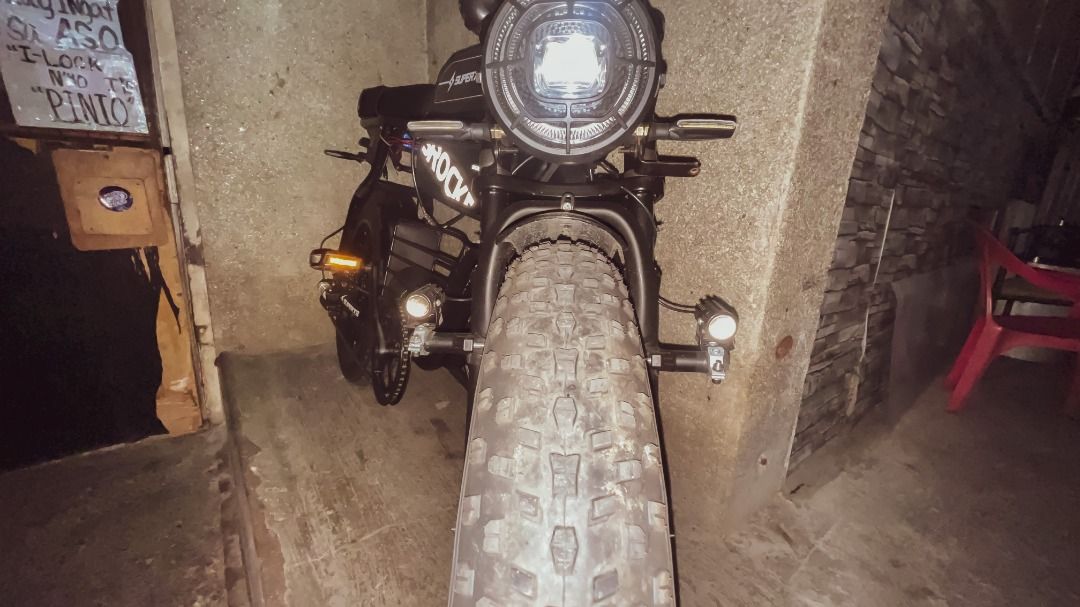 SUPER73 S2 + BELL Santion Matte Black Helmet, Sports Equipment ...