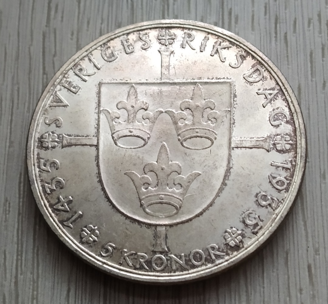Sweden 1935 5 Kronor Silver Au Coin, Hobbies & Toys, Memorabilia & Collectibles, Currency on ...