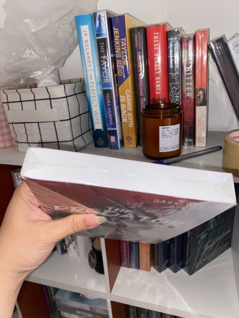 the predator book by runyx from dark verse series, Hobbies & Toys ...