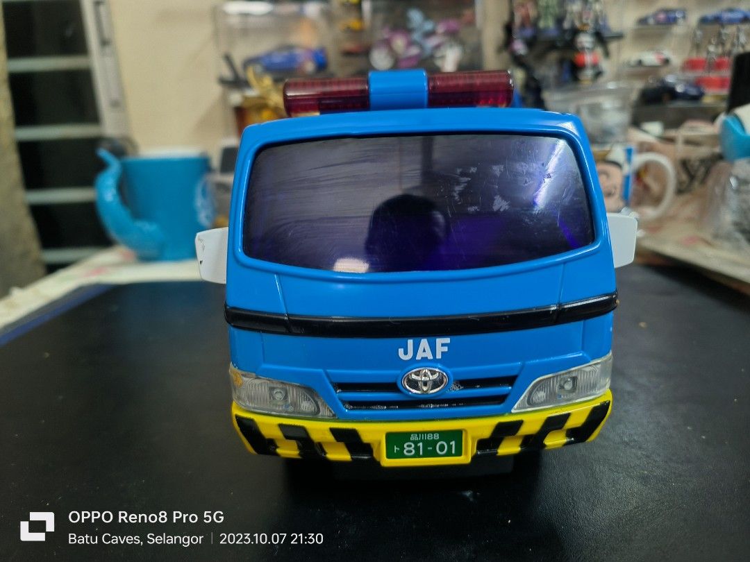 Towing lorry JAF, Hobbies & Toys, Toys & Games on Carousell