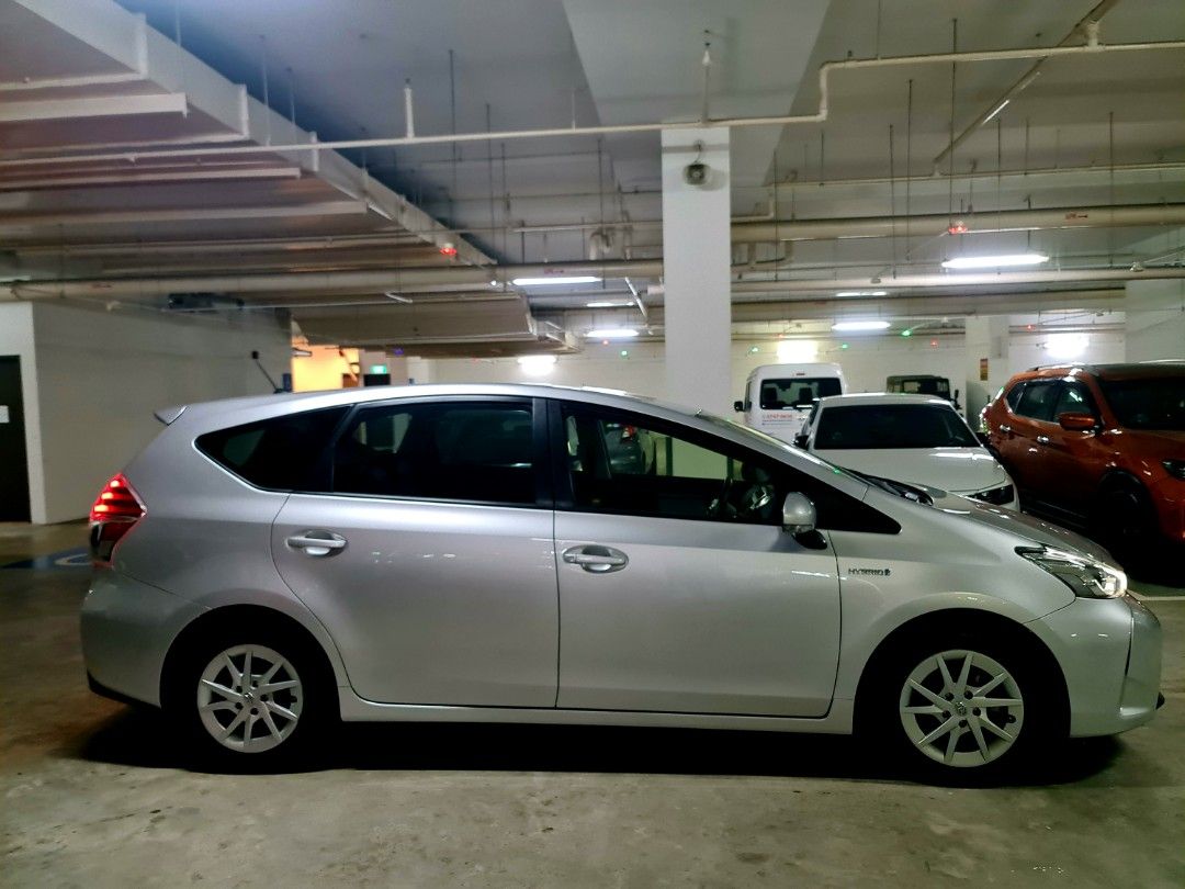 Toyota Prius+ Hybrid 1.8 (A), Cars, Used Cars on Carousell