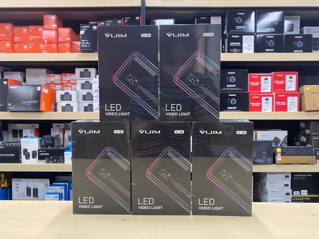 Ulanzi Vijim RGB Light VL196, Photography, Photography Accessories ...