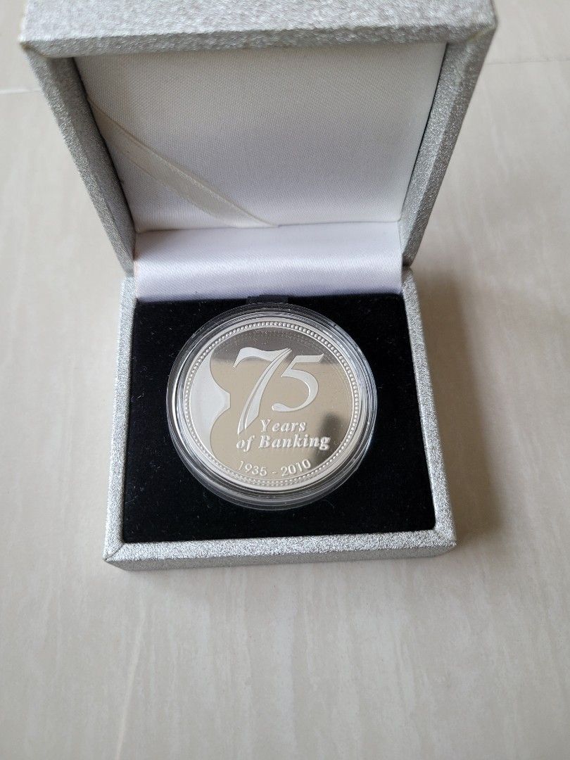 UOB 75th Anniversary Silver Coin Limited quantity minted by The ...