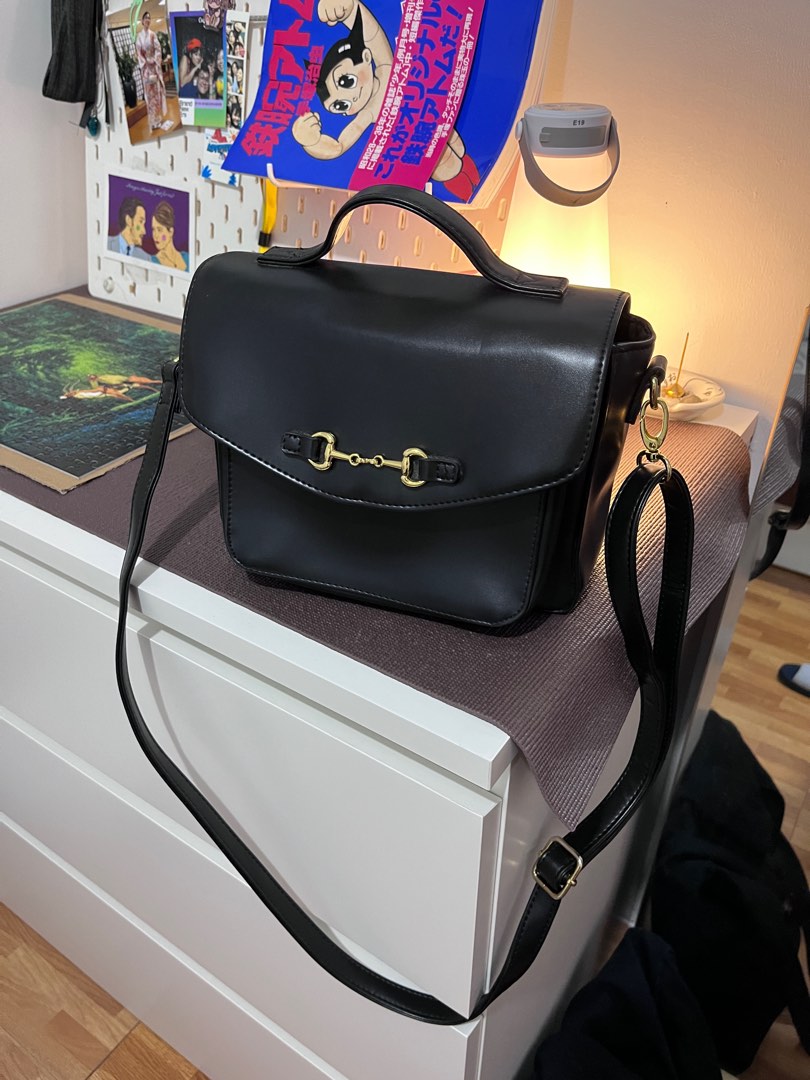 Wego Black Crossbody Bag, Women's Fashion, Bags & Wallets, Cross-body ...