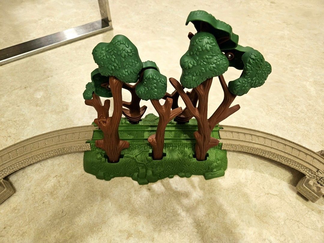 WHISTLING WOODS TREES Trackmaster Train Track Set ( Tomy Thomas Tomica ...