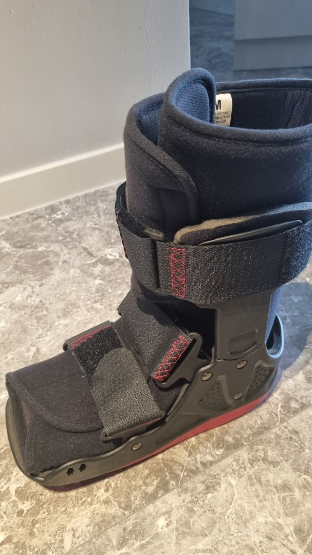 XcelTrax Air Ankle Walker Boot , Health & Nutrition, Assistive ...