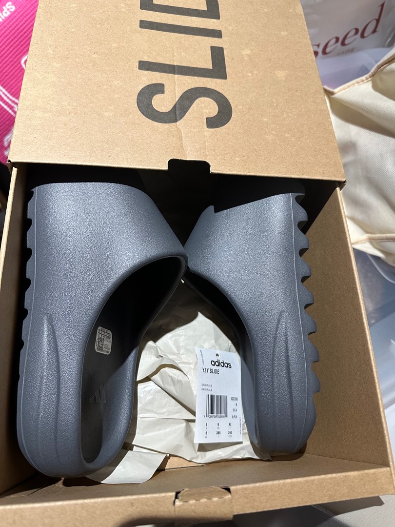 Yeezy sliders grey, Men's Fashion, Footwear, Flipflops and Slides on ...