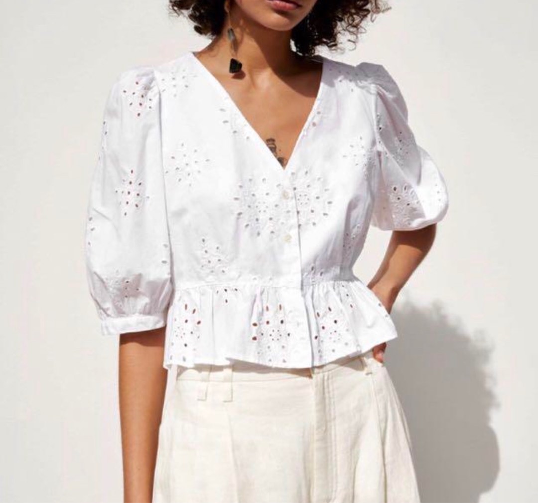 Zara eyelet white crop top, Women's Fashion, Tops, Blouses on Carousell