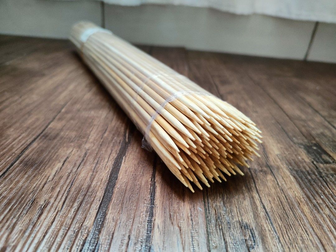 100pcs 35cm natural bamboo skewers Satay Stick Bamboo Skewers Sticks ...