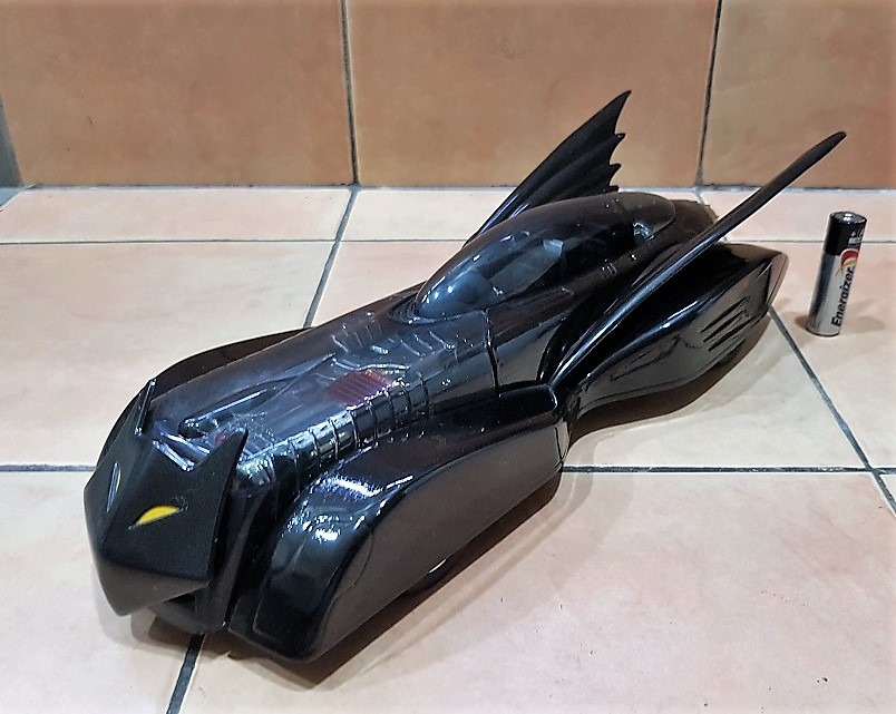 2000 BATMOBILE - Corgi DC Comics Batman 1:18 Diecast Series, Hobbies ...